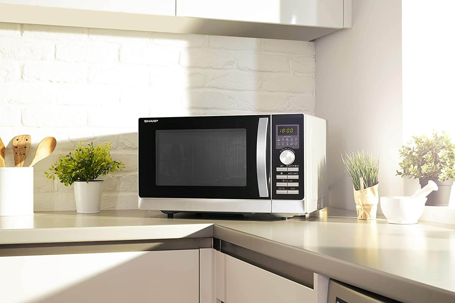 Meilleur four micro-ondes combiné: Comparatif et Avis 2026
